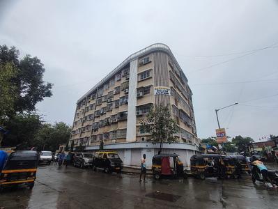 Dadamiya Deluxe Apartment in Kurla West, Mumbai - Price, Reviews ...