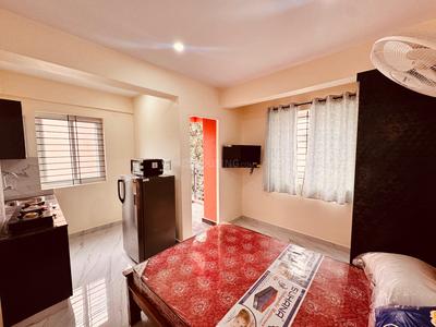 1 RK Flat for rent in Domlur Layout, Central Bangalore - 350 Sqft ...
