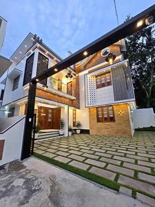 4 BHK 2000 Sqft Independent House for sale at Nehru Nagar West ...