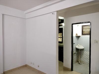 1 BHK 450 Sqft Flat for sale at Sector 23B Dwarka, South West Delhi ...