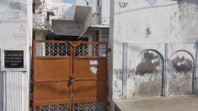 2 BHK 1350 Sqft Independent House for sale at Alambagh, Kanpur Road ...