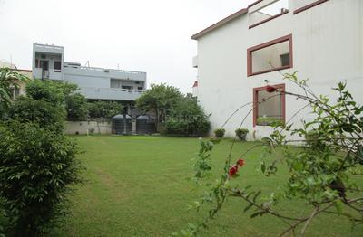 PG in DLF Phase 3, Gurgaon | Paying Guest Accommodation & Co-Living ...