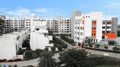 1400 Sqft 2 BHK Flat for sale in Silver Springs | Silver Spring, Indore ...