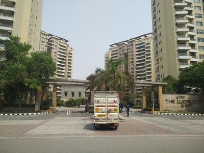 Unitech The World Spa South Photos & Videos Sector 41, Gurgaon